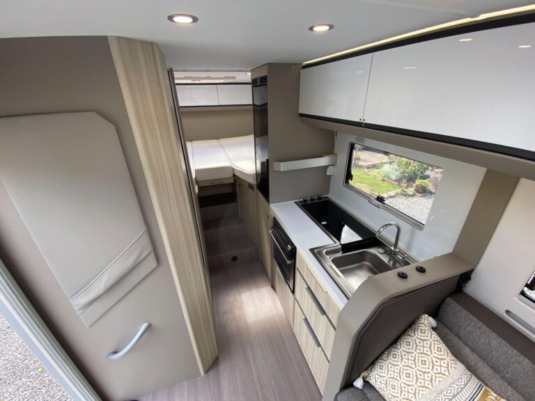 2020 Adria Compact Supreme DL For Sale - MotorhomeMarketplace.co.uk