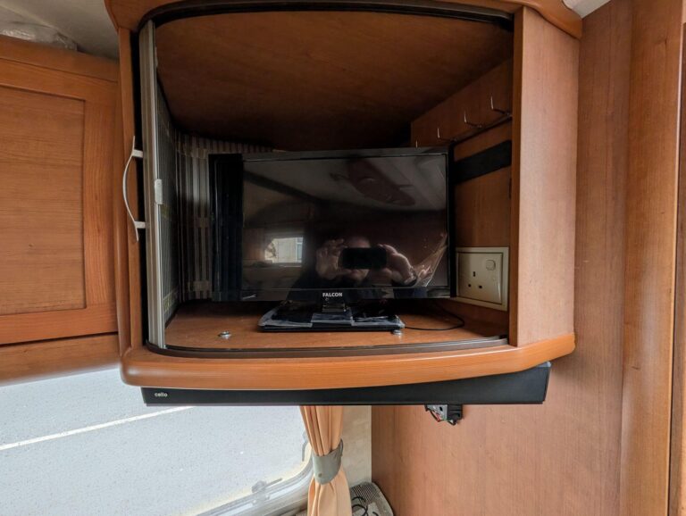 2002 Bessacarr E415 For Sale - MotorhomeMarketplace.co.uk